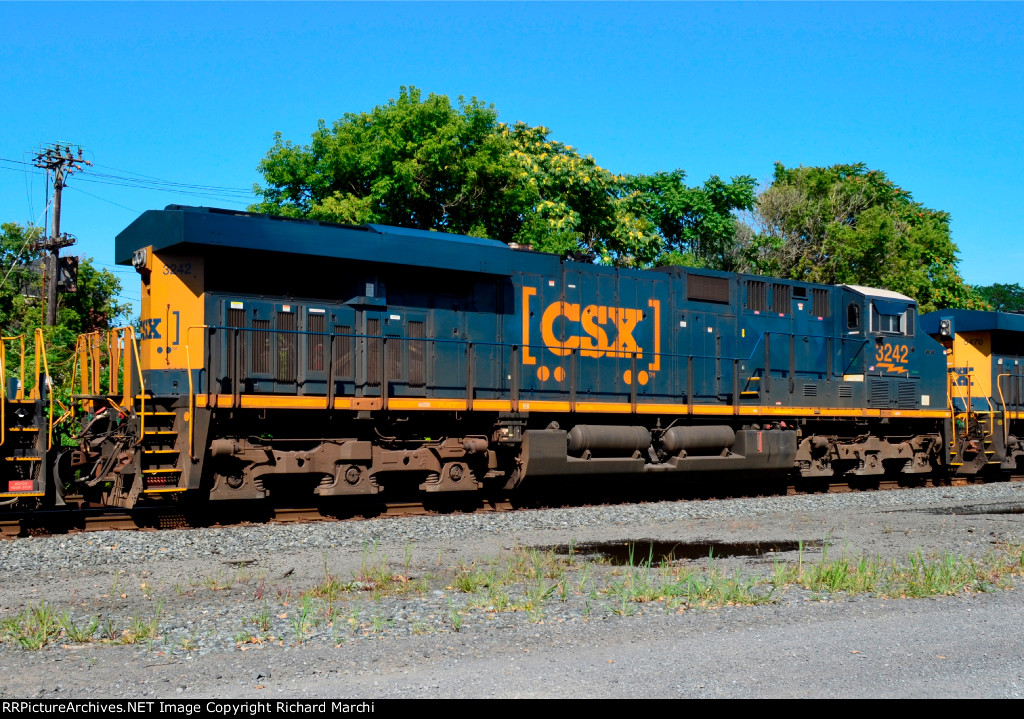 CSX 3242